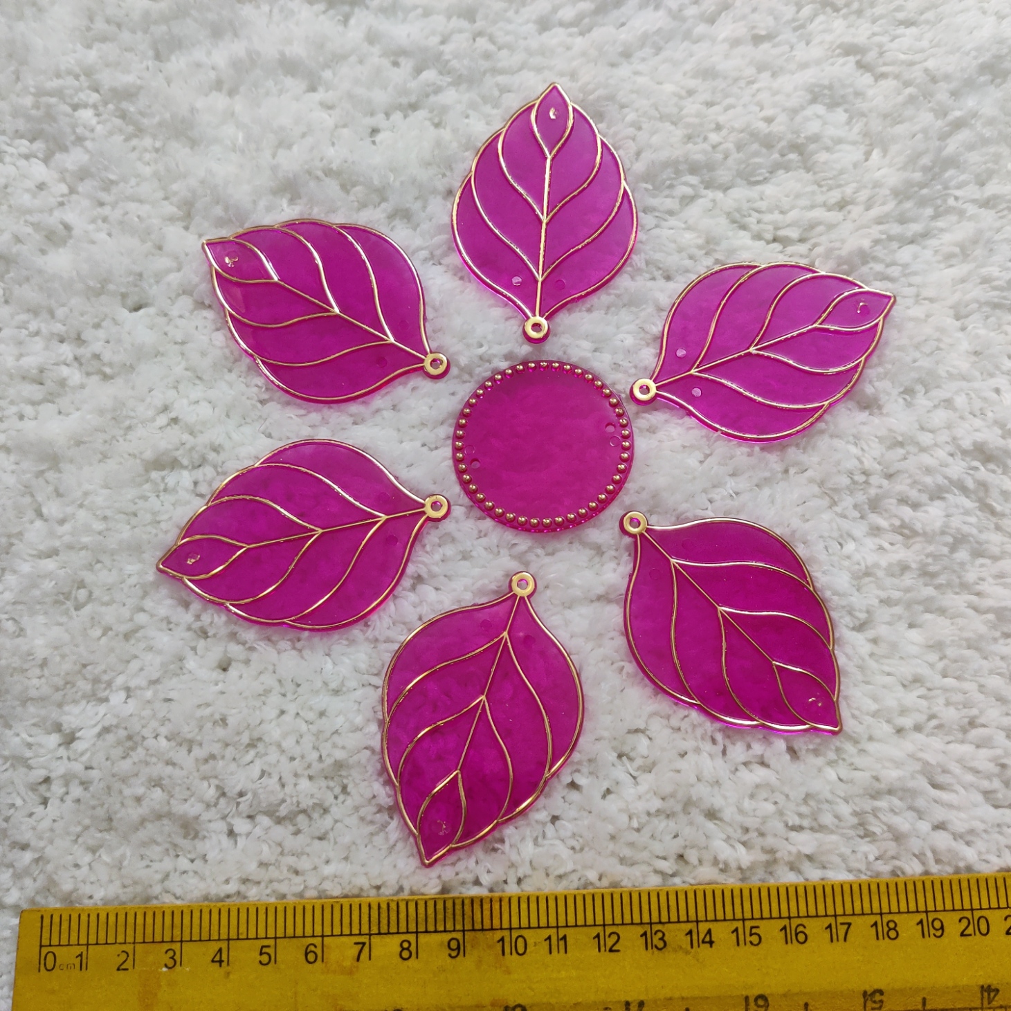 Baby Rangoli : Leaf (6 + 1) - Craft Material Hub